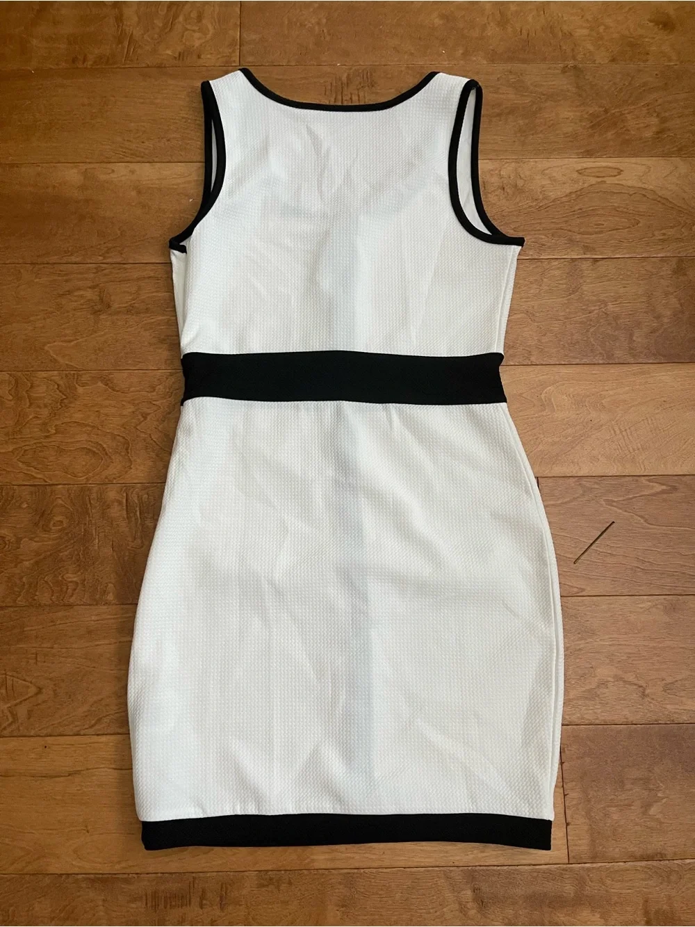 SHEIN | Dresses | Nwot Shein White Mini Sheath Dress With Black Trim ...